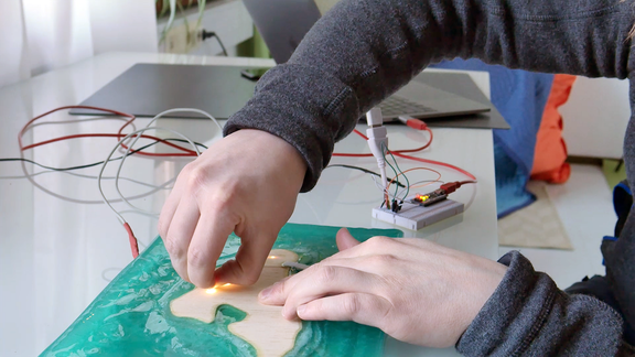 Building a Scale Model • Concepts App • Infinite, Flexible Sketching