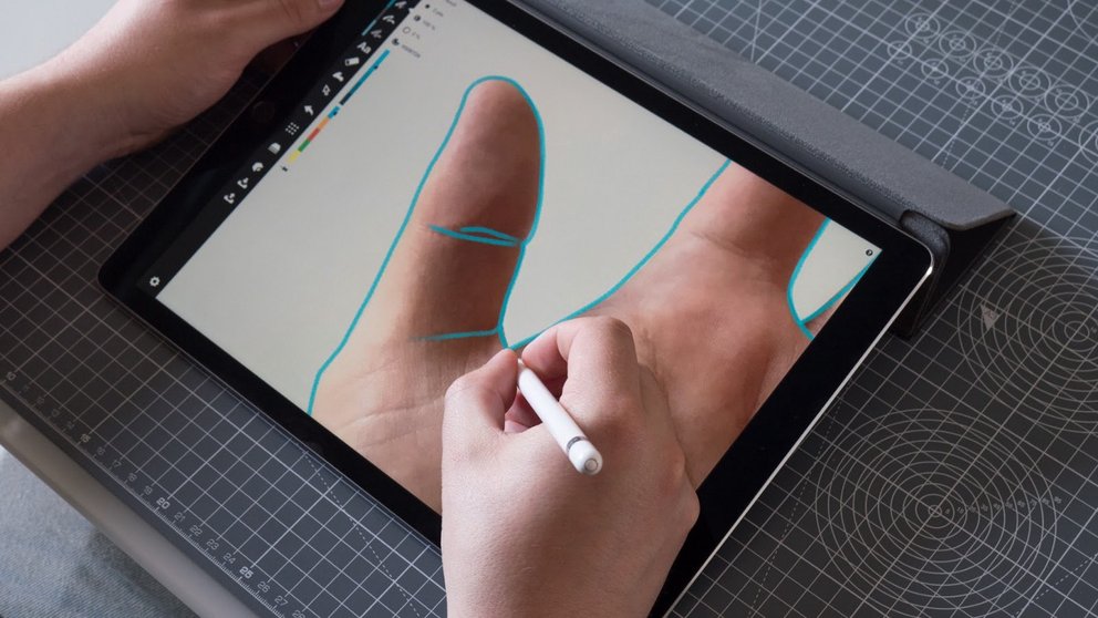 Draw Your Own Hand • Concepts App • Infinite, Flexible Sketching